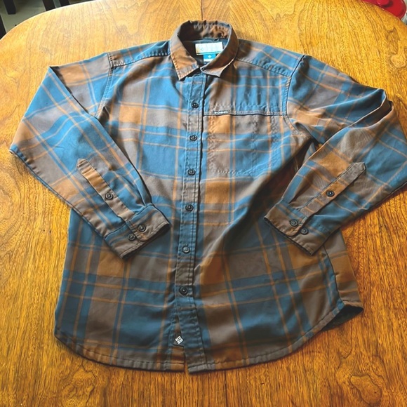 Columbia | Shirts | Columbia Tech Button Up | Poshmark